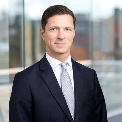 Peter Broadhurst | Crowell & Moring LLP