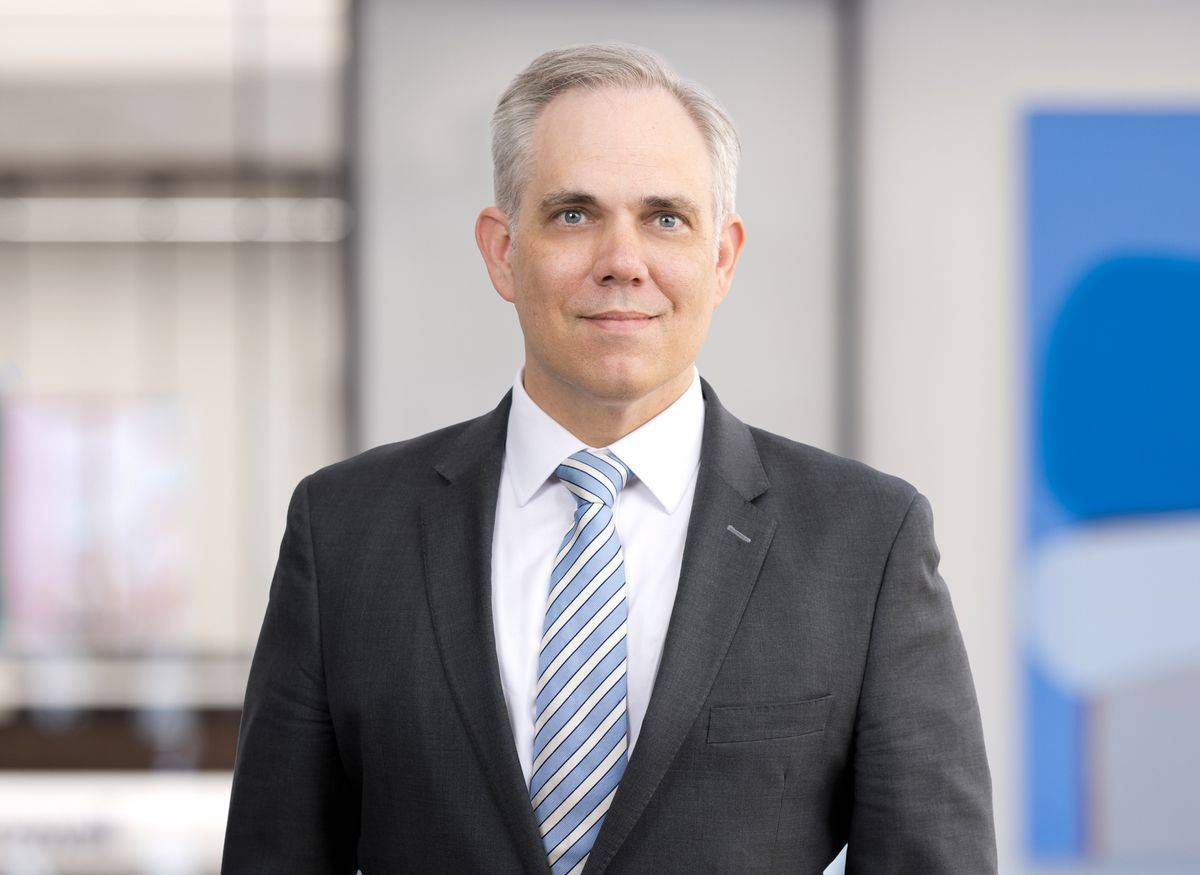 Joshua M. Robbins | Crowell & Moring LLP